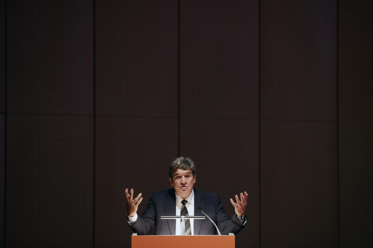 Quién es Óscar López Águeda, el nuevo ministro y sucesor de Escrivá ...