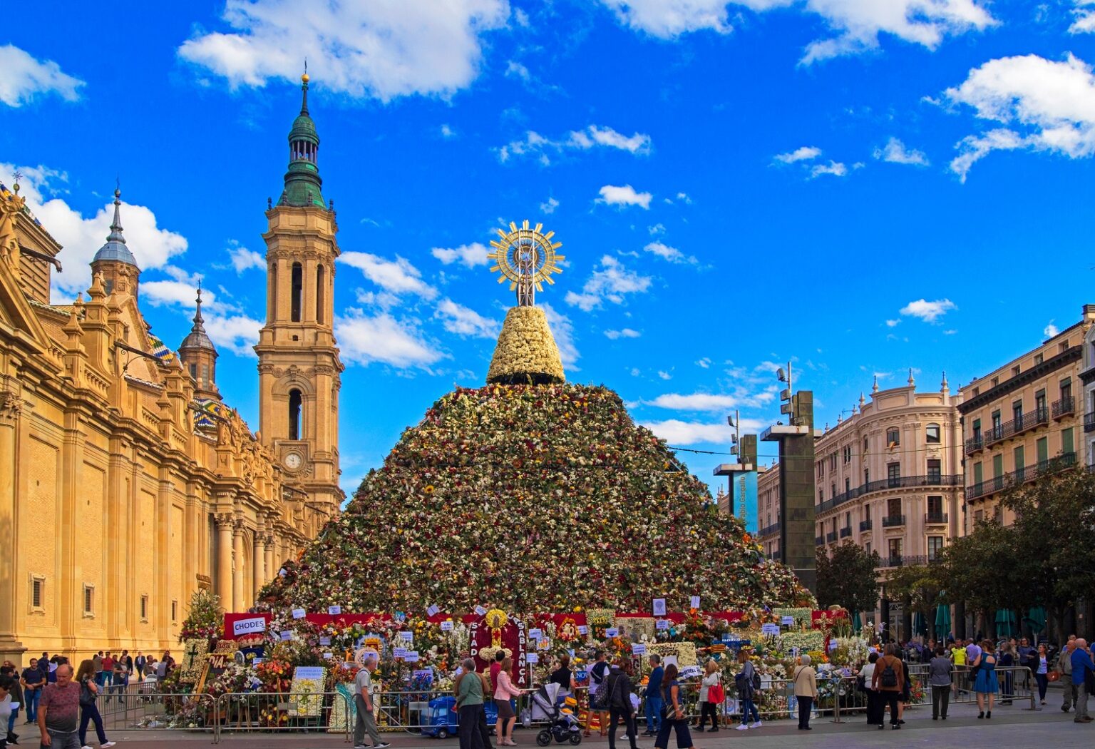Día del Pilar: ¿por qué se celebra el 12 de octubre? - Artículo 14 ...