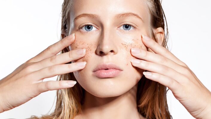 Estos son los 5 exfoliantes caseros para el rostro que pueden ...